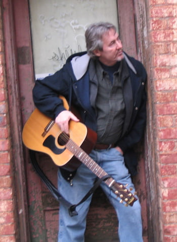 Danny Ellis, Irish Musician Extraordinaire – The Urban News