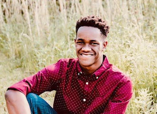 Caleb Ridley Awarded Scholarship – The Urban News